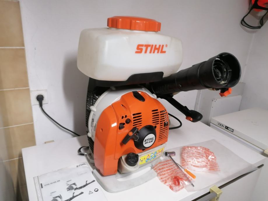Naramna motorna škropilnica STIHL SR430