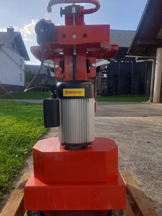PRODAM CEPILNIK DRV LANCMAN 7 EL 230V -ENOFAZNI ELEKTROMOTOR