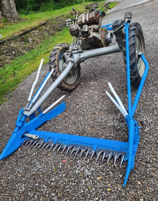 Prodam kosilnico bcs 127. DIZEL MOTOR