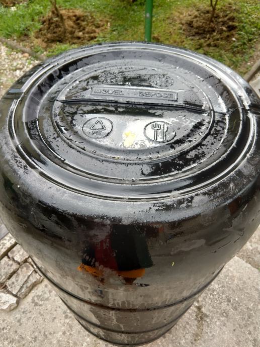 SOD PVC ZA VODO (200 L.za živila)