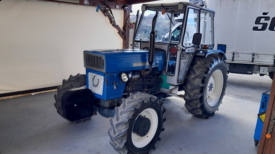 Traktor univerzal 550 dtc