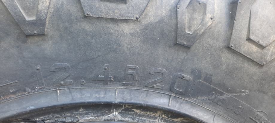 Traktrorska guma Pireli sprednja 320/85R20