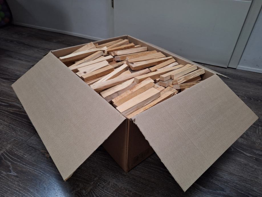 Trske, drva za podžig za peč, kamin, žar karton 16 kg