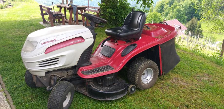 Vrtni traktor gutbord