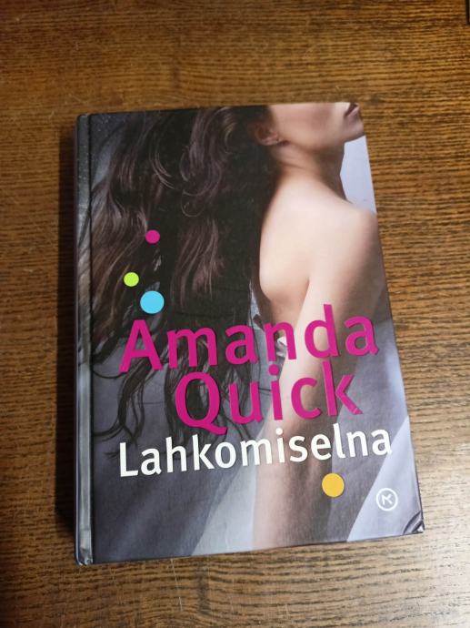 AMANDA QUICK LAHKOMISELNA