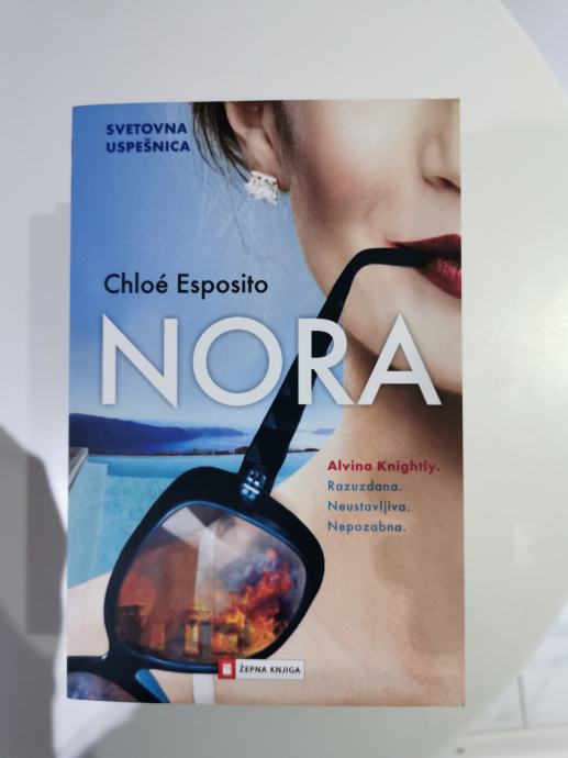 Chloe Esposito - Nora