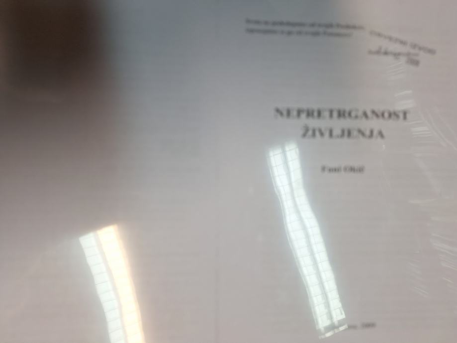 FANI OKIČ DA BO ŽIVLJENJE ŽIVELO, NEPRETRGANOST ŽIVLJENJA