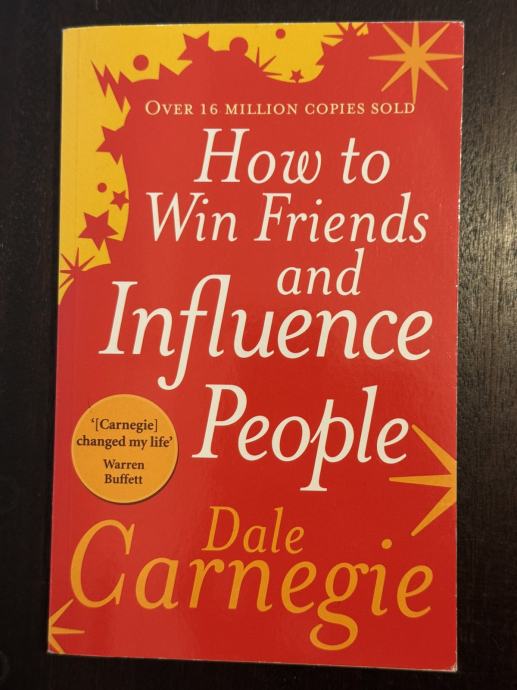 Knjiga How to win friends and influence people - Dale Carnegie