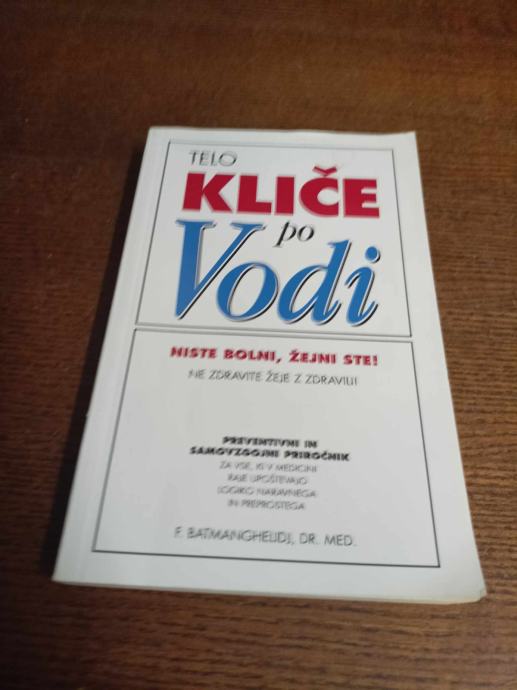 TELO KLIČE PO VODI