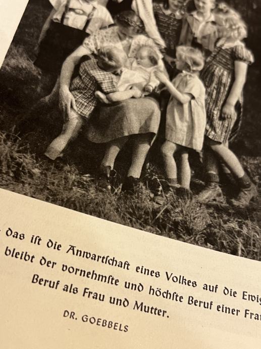 ICH KAMPFE - IZJEMNO REDKA KNJIGA NACISTIČNE NEMČIJE