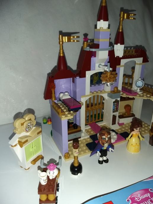 41067 LEGO Disney Princess / Belle s Enchanted Castle