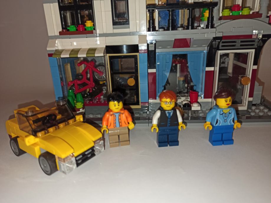 LEGO 31026 Bike Shop & Café (2014)