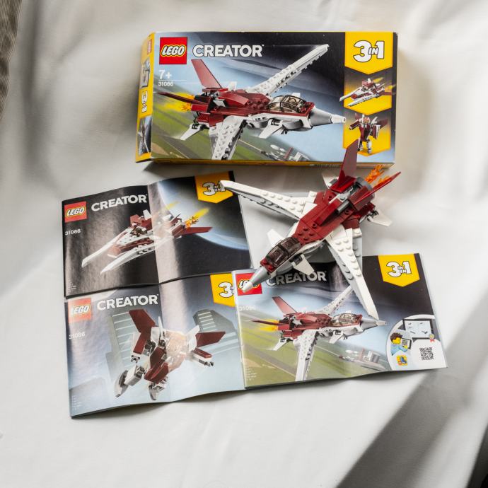 LEGO 3in1 - 31086 - Futuristic Flyer