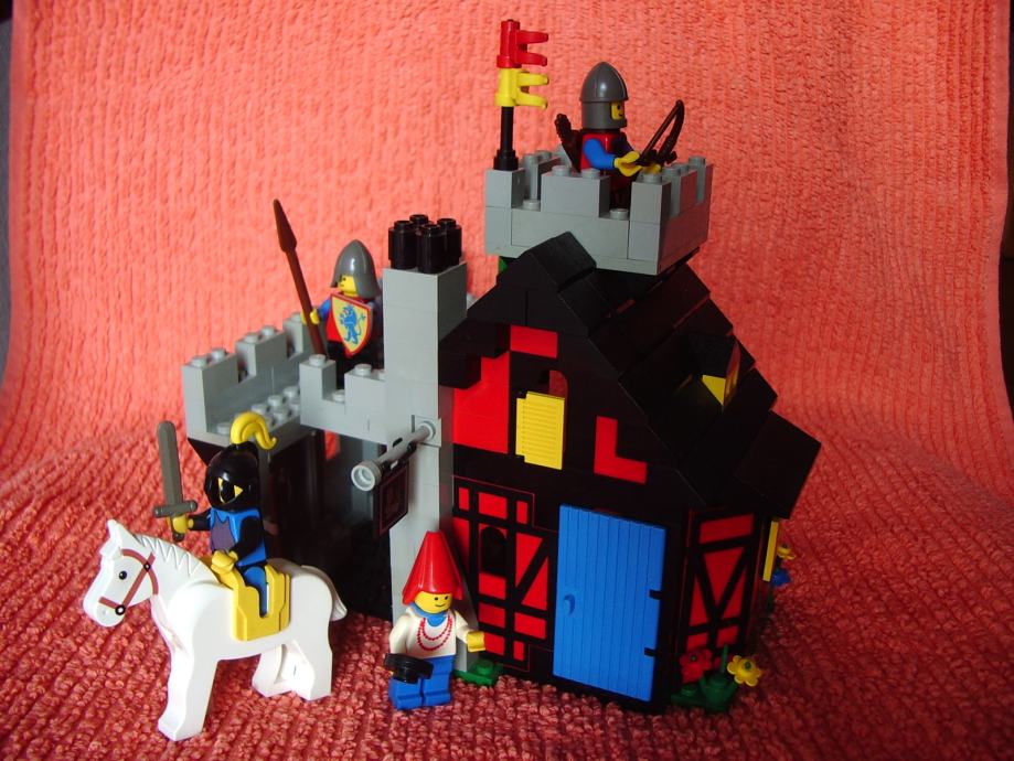 LEGO Castle: 6067 Guarded Inn *VINTAGE*