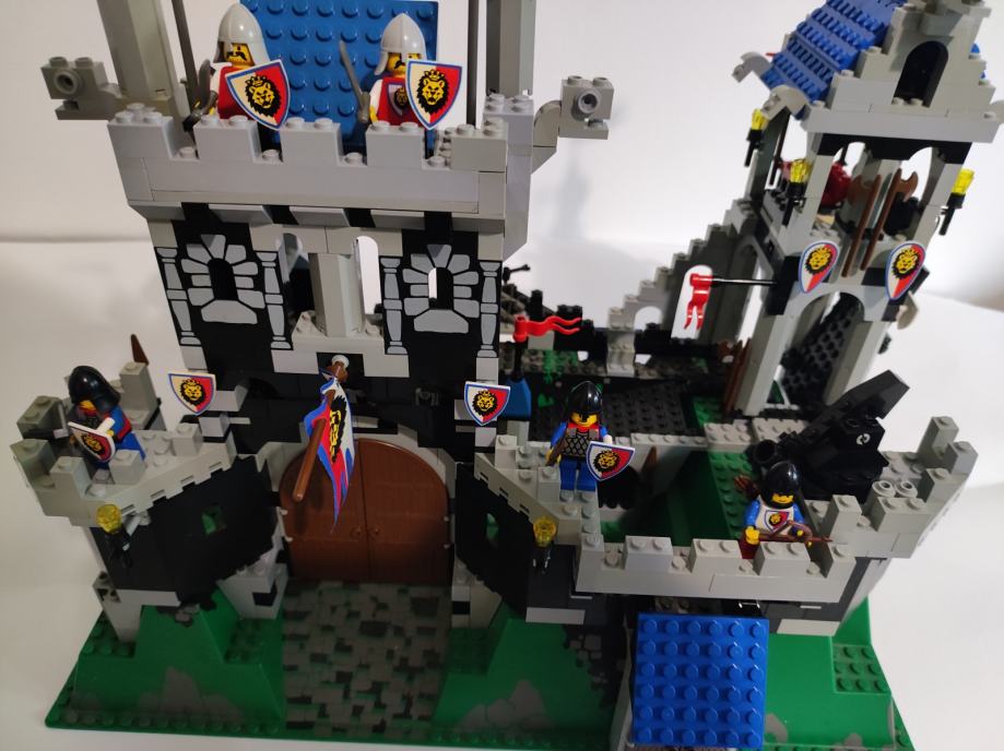 Lego 6090 Royal Knights Castle