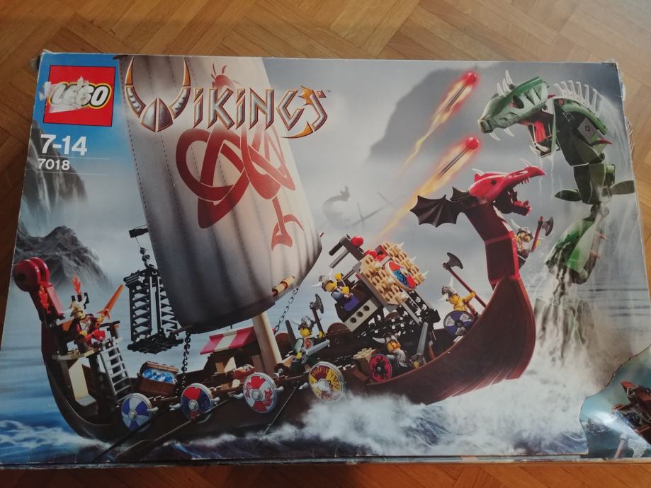 LEGO 7018 Viking Ship challenges the Midgard Serpent