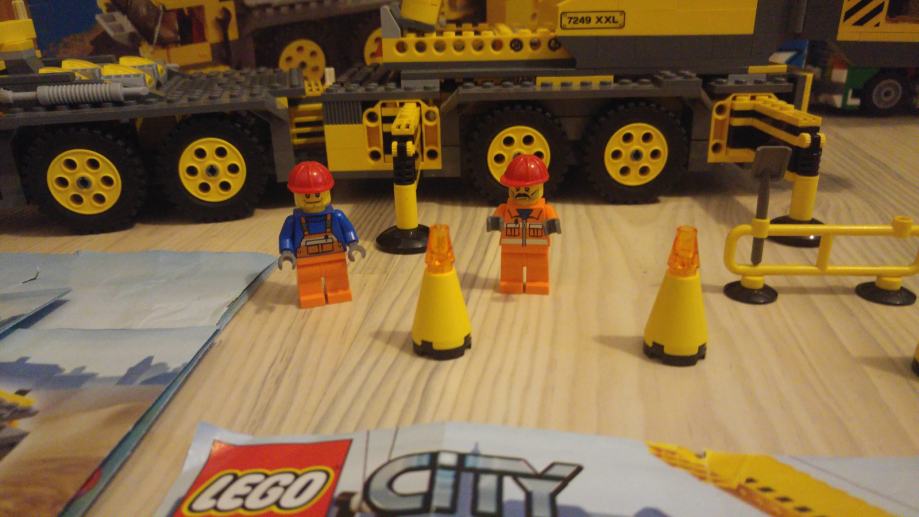 LEGO 7249 XXL Mobile Crane
