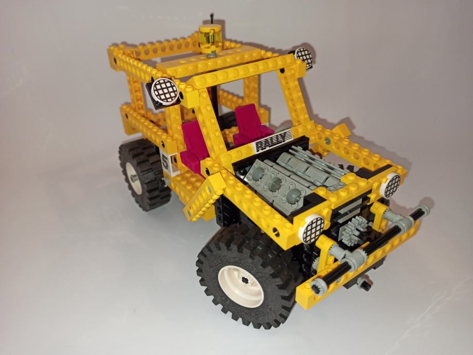 LEGO 8850 Rally Support Truck (1990)