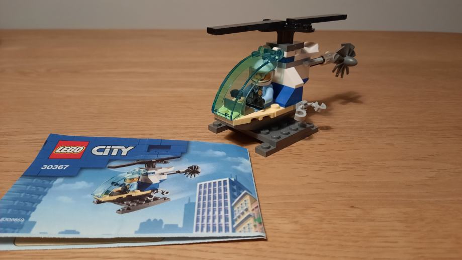 LEGO City Policijski helikopter (30367)