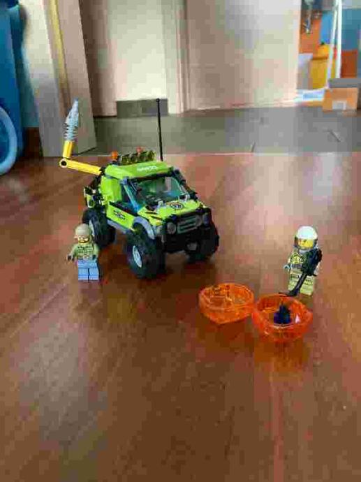 Lego city vulcano explore truck 60121
