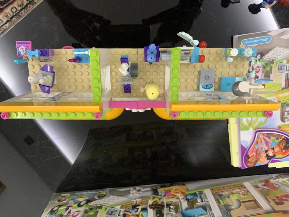 LEGO Friends Heartlake City Pet Center 41345