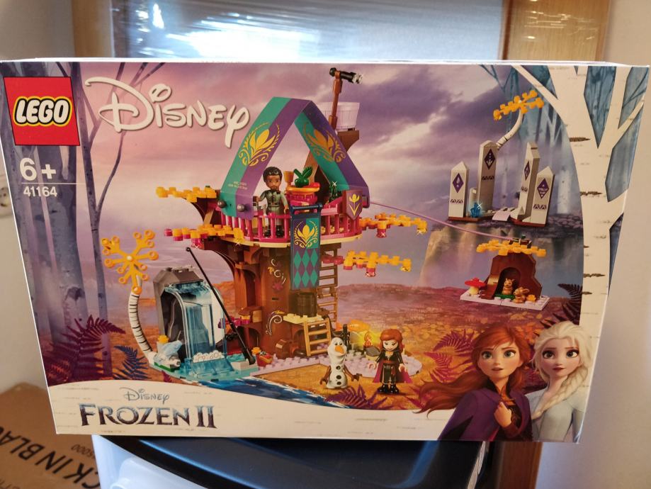 LEGO Frozen Enchanted Treehouse 41164