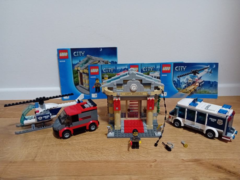 Lego kocke City Police 60008 Museum Break-in