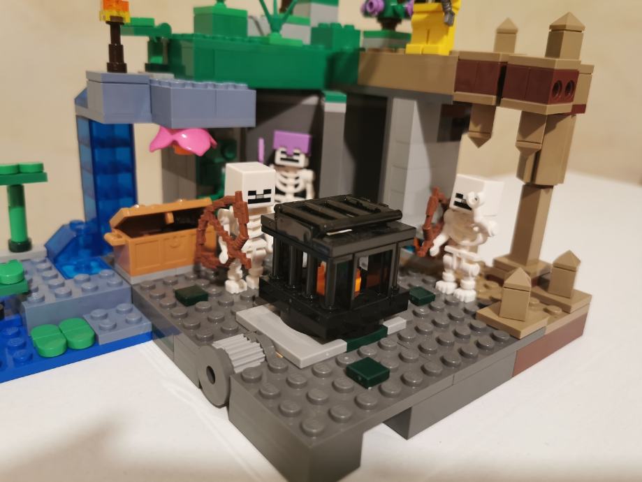 Lego kocke Minecraft Okostnjaška ječa