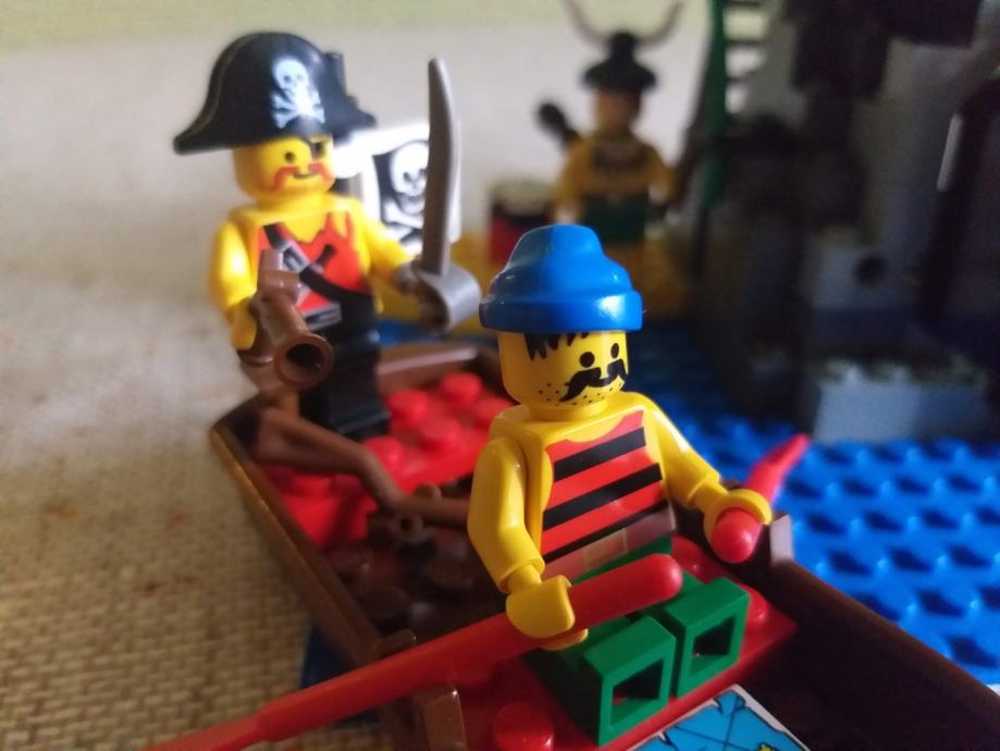 Lego kocke, set 6264, tematika pirati, letnik 1994