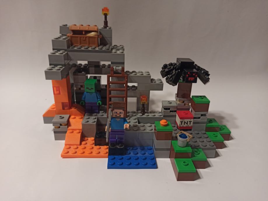 LEGO Minecraft 21113 The Cave (2014)