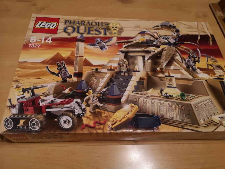 LEGO set 7327 Pharaohs Quest Scorpion Pyramid
