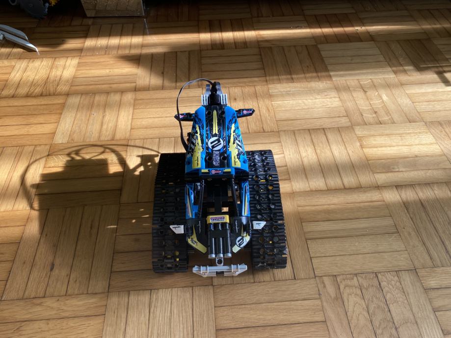 Lego Remote-Controlled Stunt Racer 42095