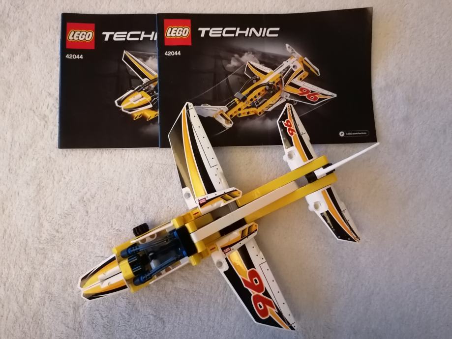 LEGO set št. 42044