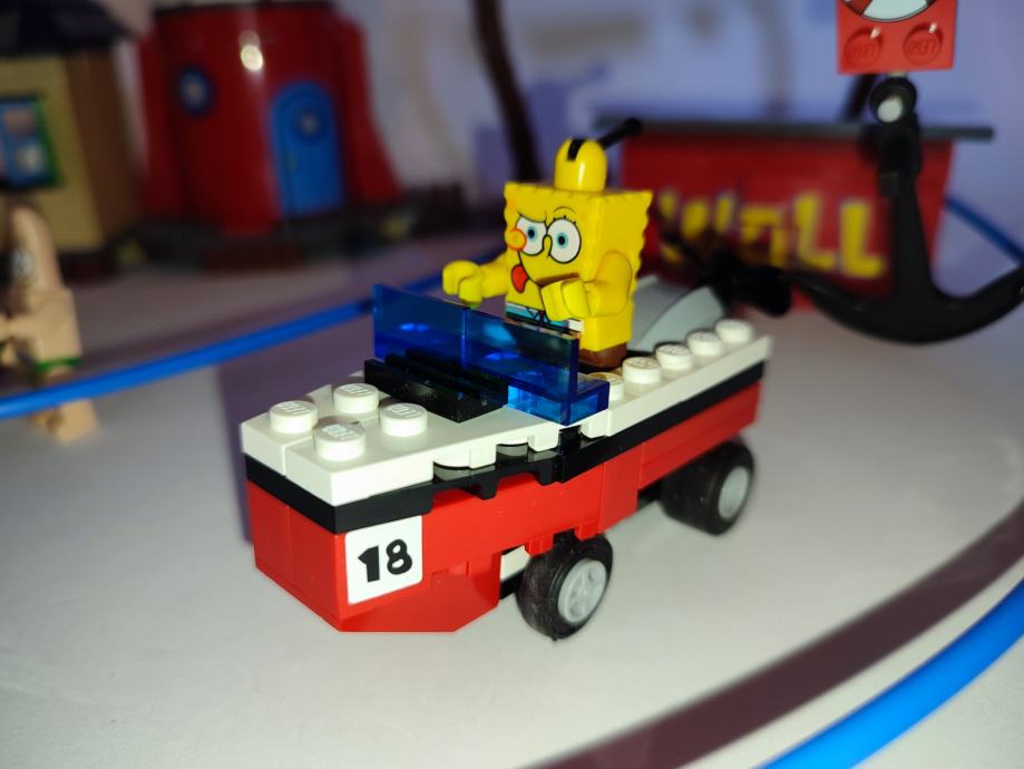 LEGO SpongeBob 4982 Mrs. Puffs Boating School (2007)
