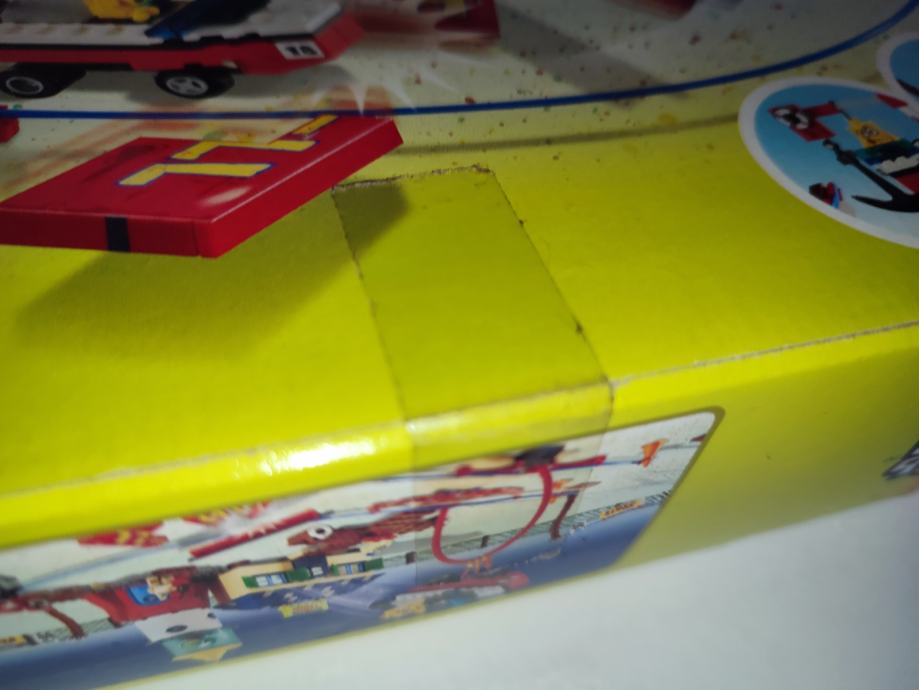 LEGO SpongeBob 4982 Mrs. Puffs Boating School (2007)