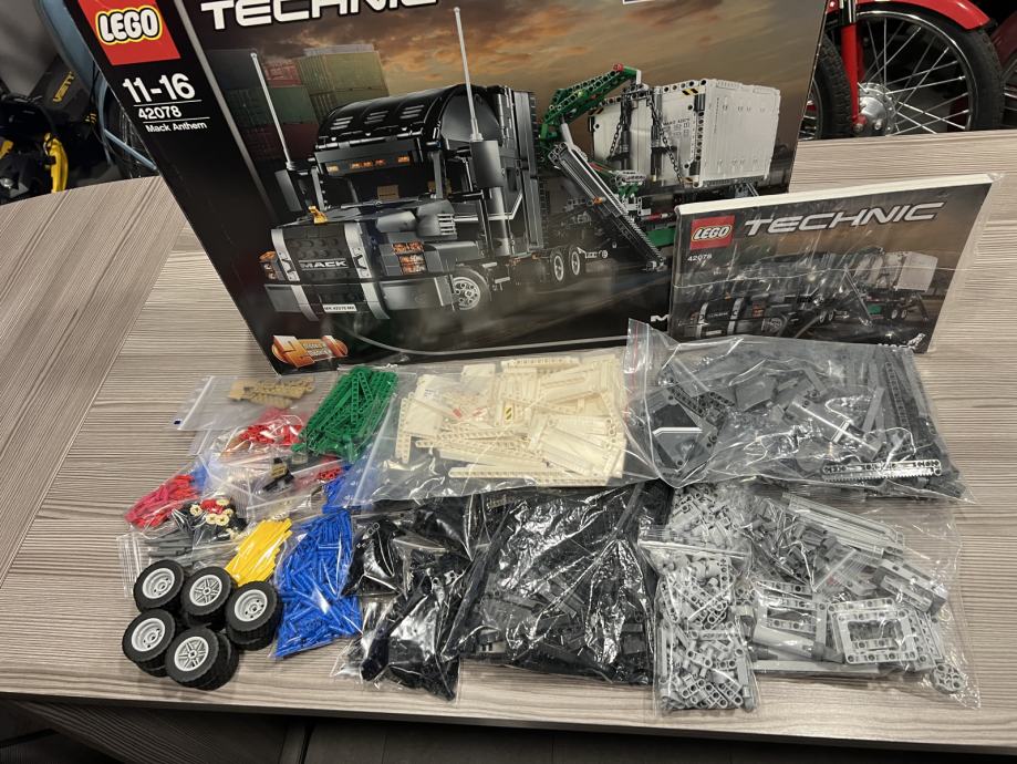 Lego Techmic 42078 Mack Athem Rabljen