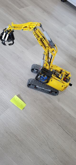 Lego Technic 42006 Excavator