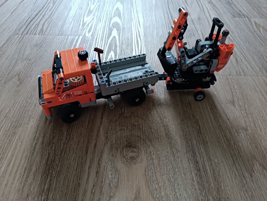 Lego technic 42060 Roadwork crew 2v1
