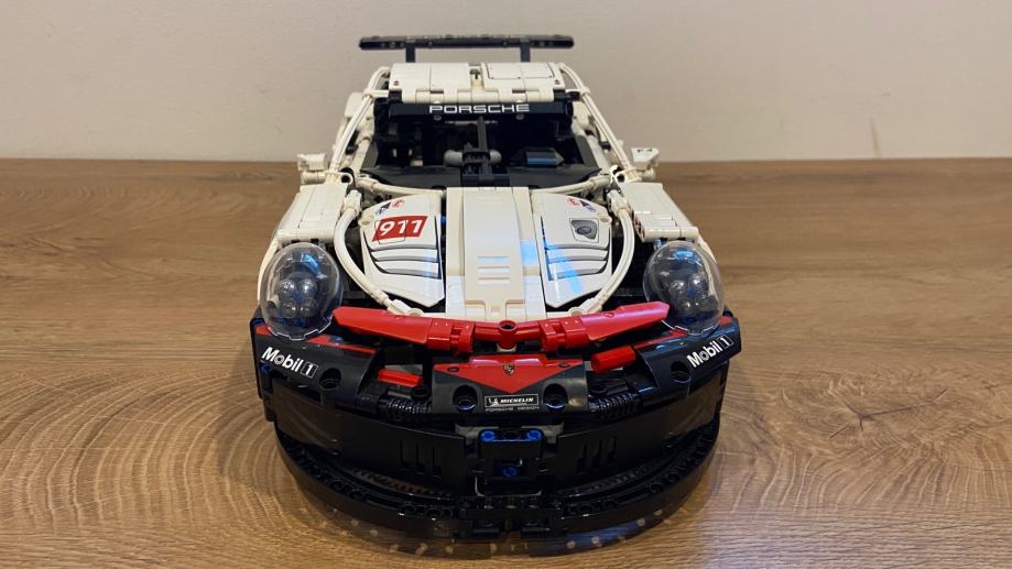 Lego Technic 42096 Porsche 911 RSR