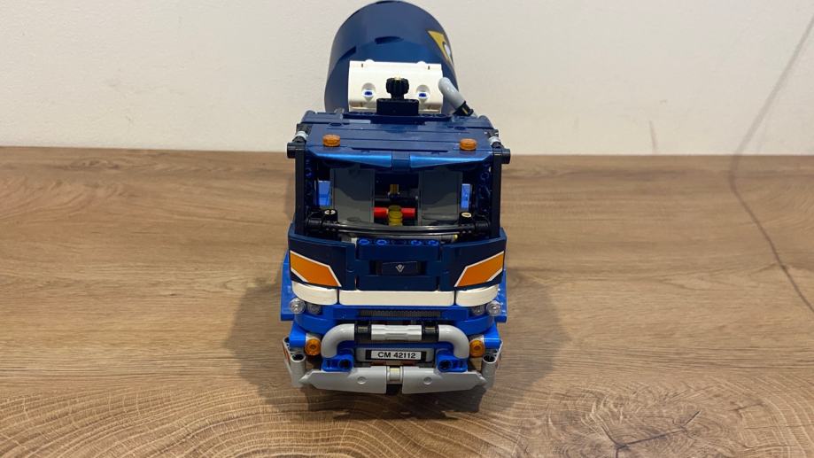 Lego Technic 42112 Concrete Mixer Truck