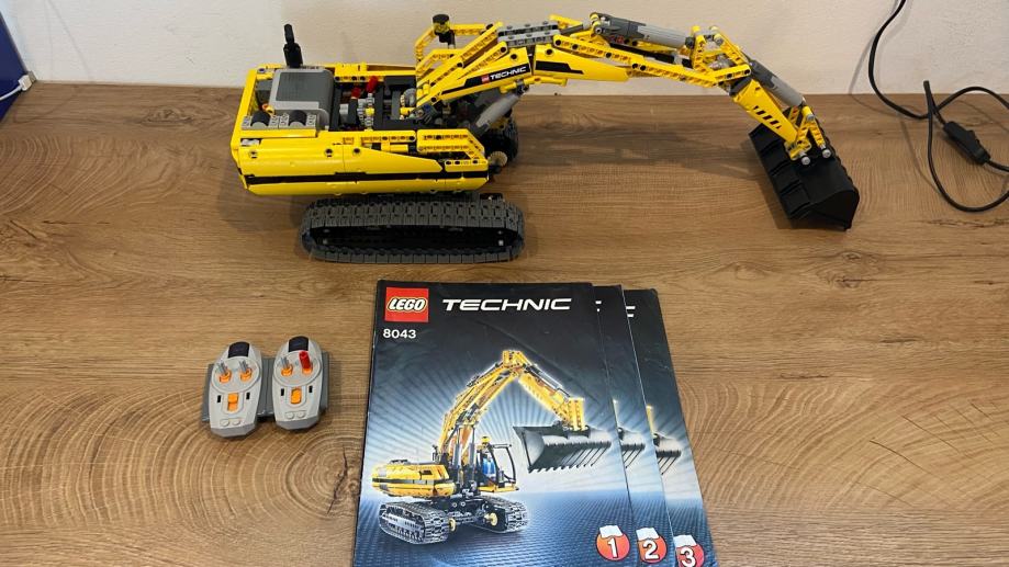 LEGO Technic 8043 motorni bager goseničar