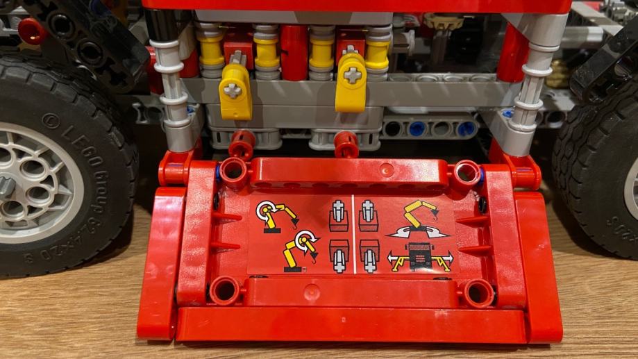 LEGO Technic 8258 Crane Truck