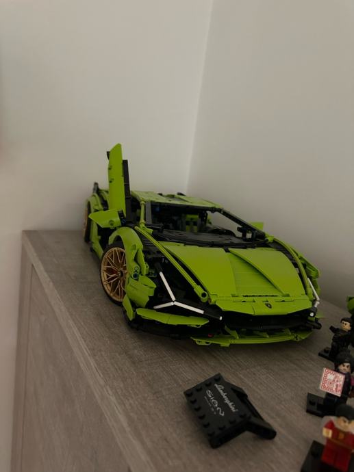 lego technic lamborghini sian, ferrari daytona