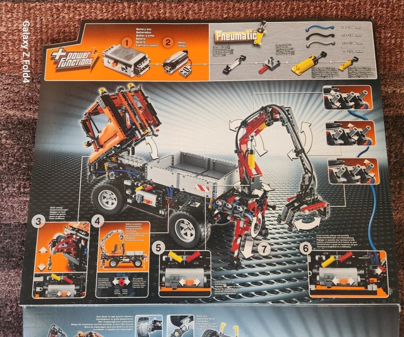 LEGO Technic - Mercedes-Benz Unimog U 400 - 8110
