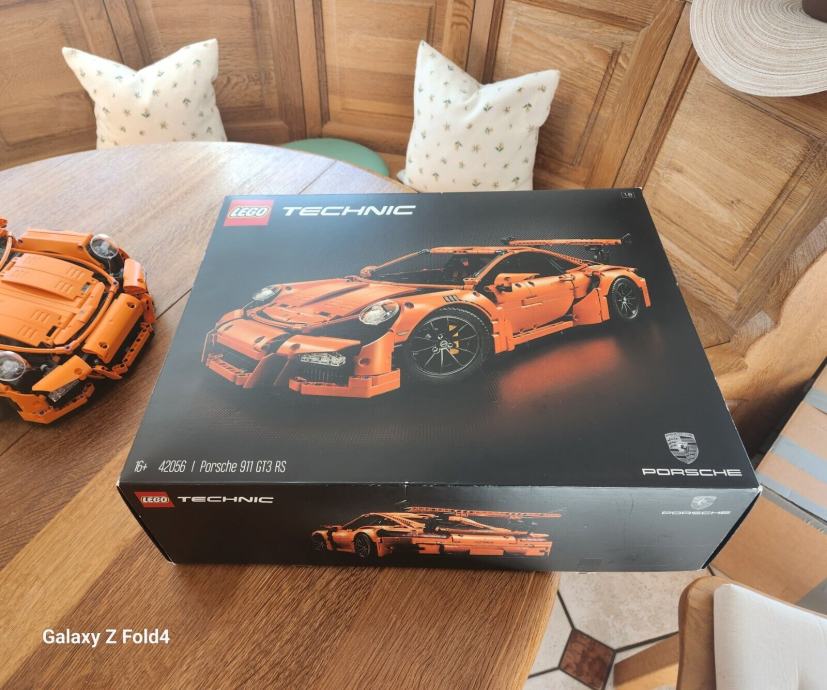 LEGO Technic - Porsche 911 GT3 RS - 42056