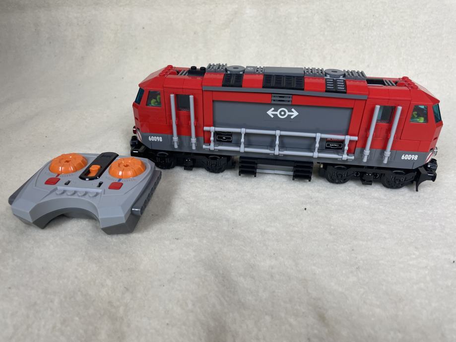 Lego tovorni vlak - komplet 60098 - Heavy-Haul Train