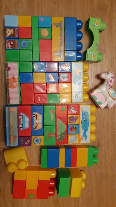 Mega blocks 64 kom