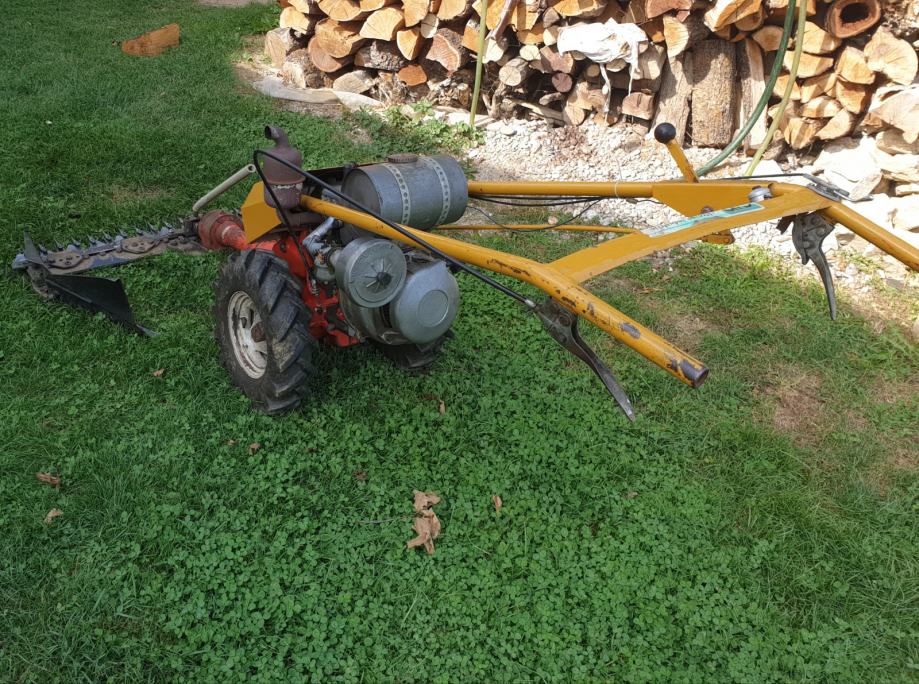 Kosilnica Bucher M200