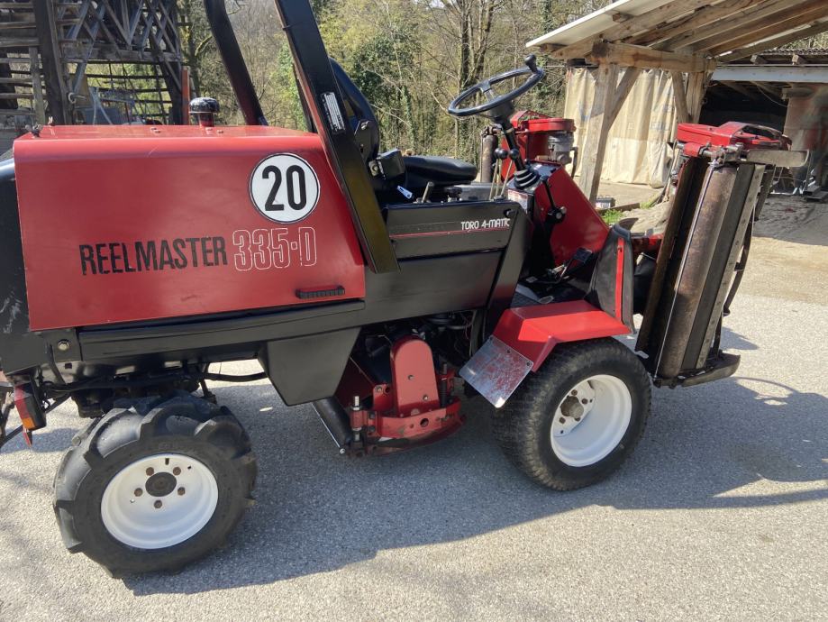 Traktorska kosilnica Toro Reelmaster 335D