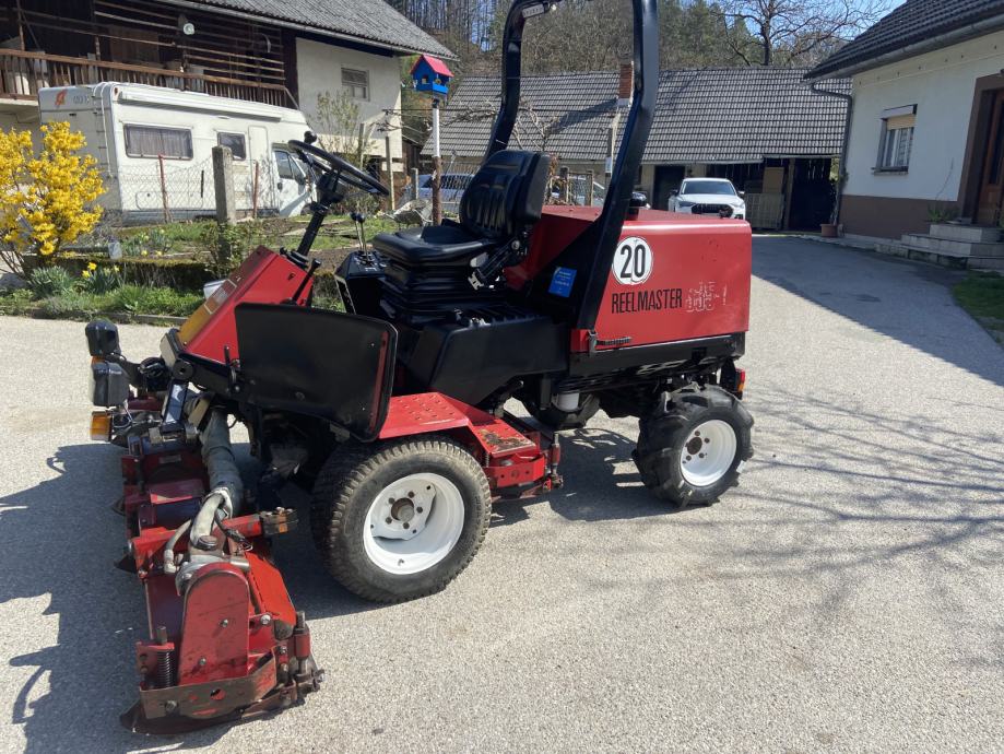 Traktorska kosilnica Toro Reelmaster 335D